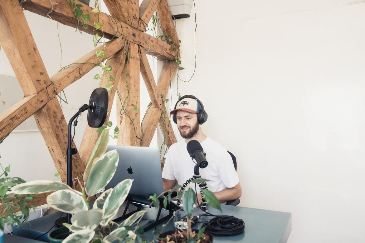 6 Relatable Podcasting Problems and How to Overcome Them | The Firstory ...